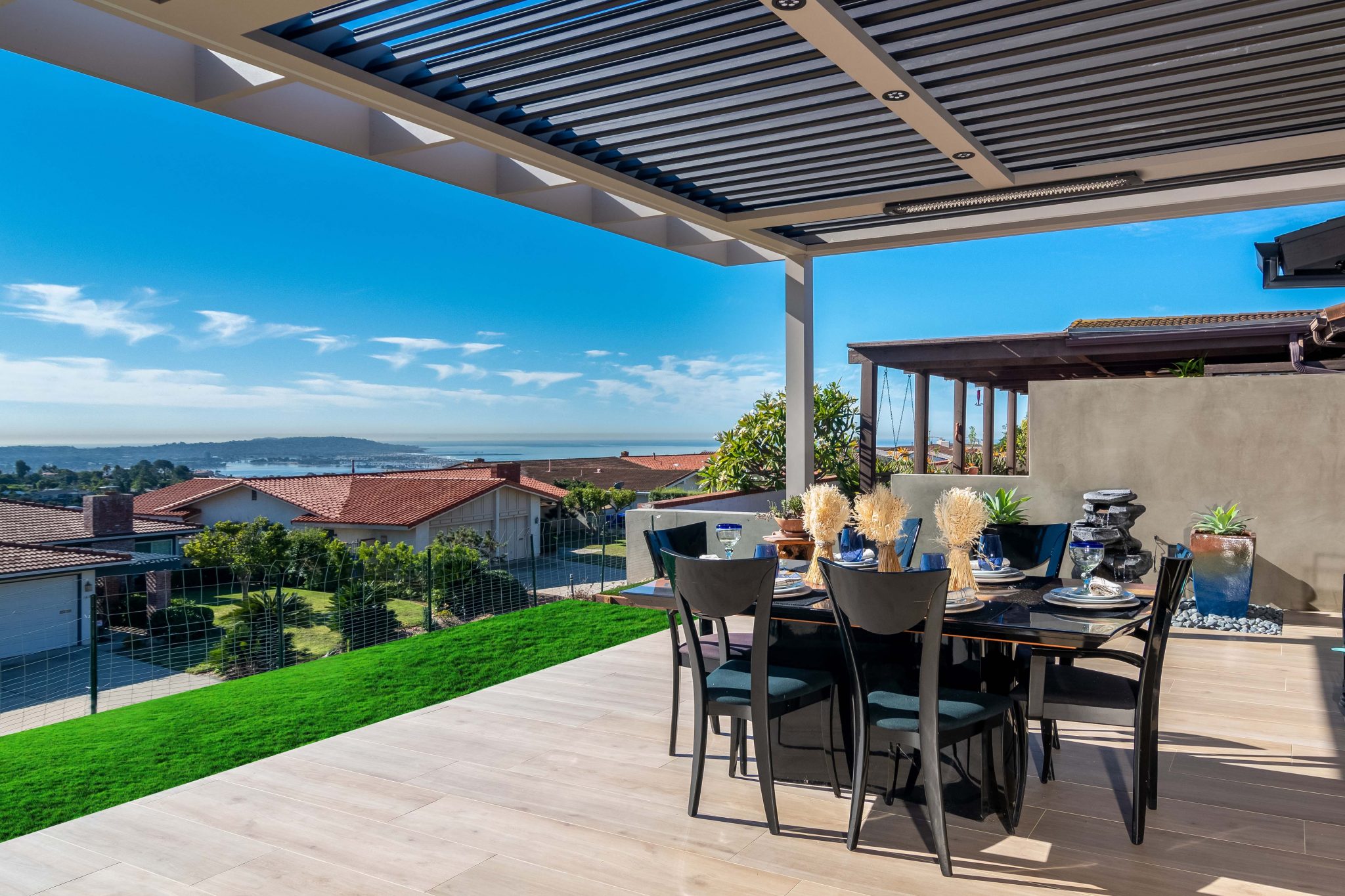 Inside Portfolio Modern Eclectic Panorama - Outdoor Elements