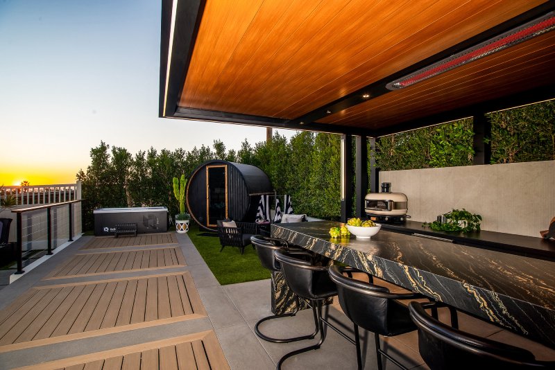 East Wenatchee Bromic Heater System Installation - Outdoor Elements