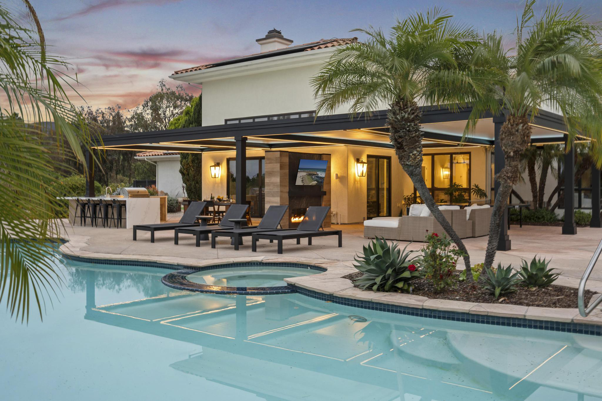 Grand Outdoor Escape - Outdoor Elements