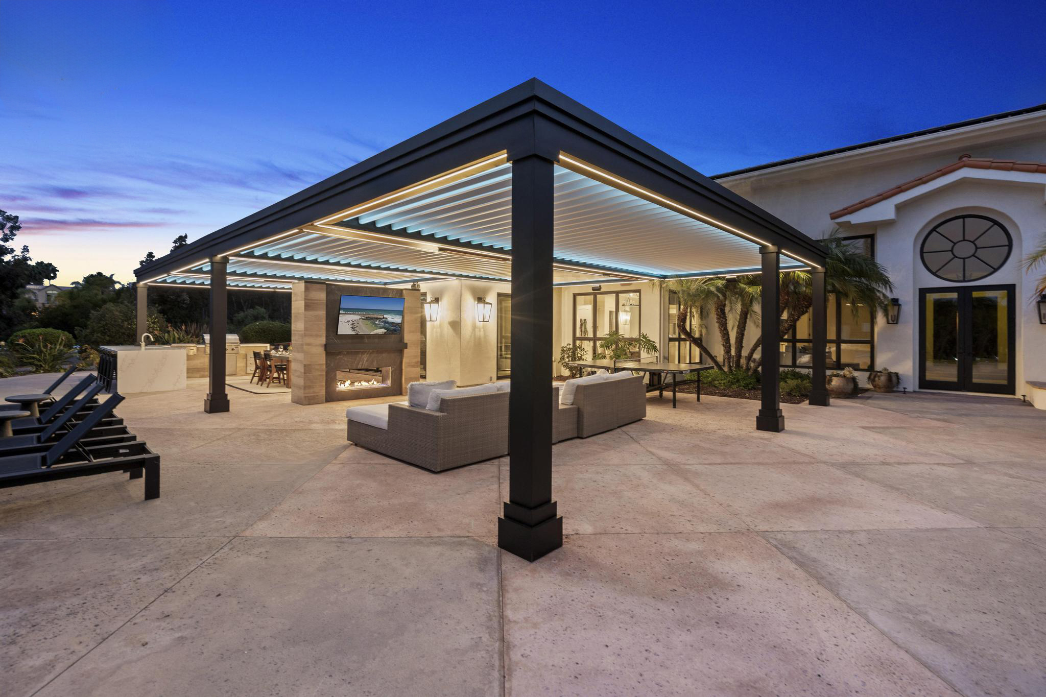 Grand Outdoor Escape - Outdoor Elements